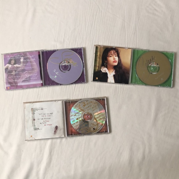 Selena Quintanilla | Media | Vintage Selena Quintanilla Cds Bundle ...